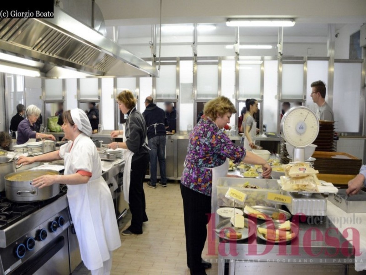 A pranzo, tutti insieme, per difendere le cucine economiche popolari ... A pranzo, tutti insieme, per difendere le cucine economiche popolari ...