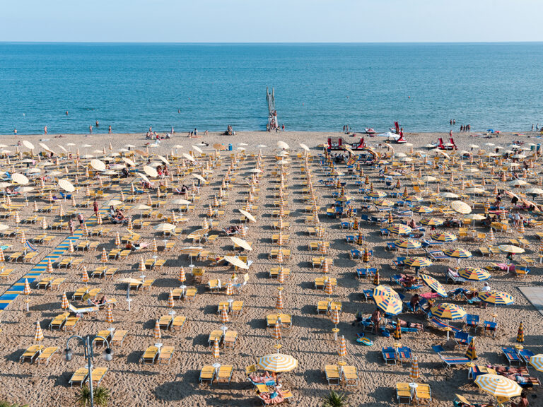Concessioni balneari. Estate al mare... se ci è concesso - La Difesa ...