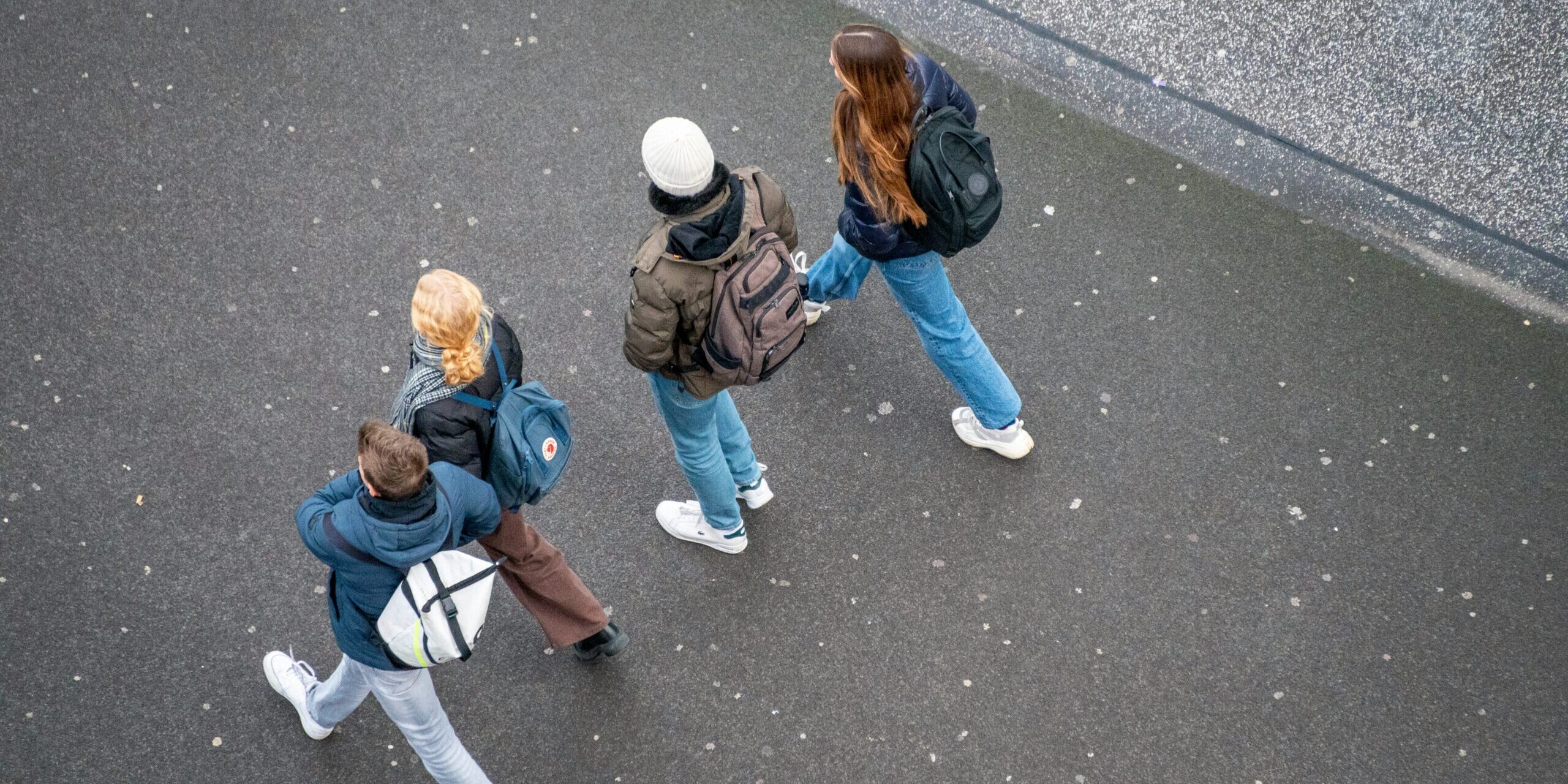 Gen-Z e democrazia: una generazione consapevole, critica e più ...